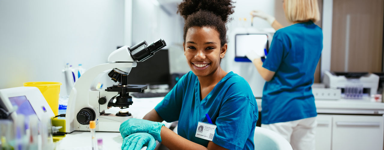 The Role of a Pathologists’ Assistant in Histology | Eisenhower Health ...